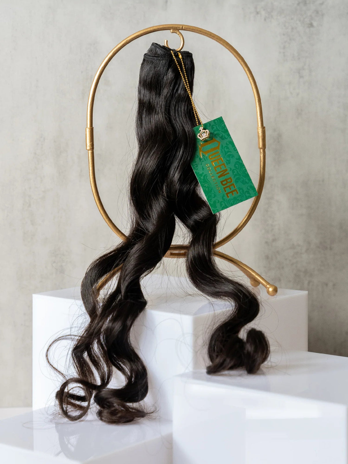 Queen Wavy Bundles | 14" - 36" Hair Extensions – Honey Hair Co.